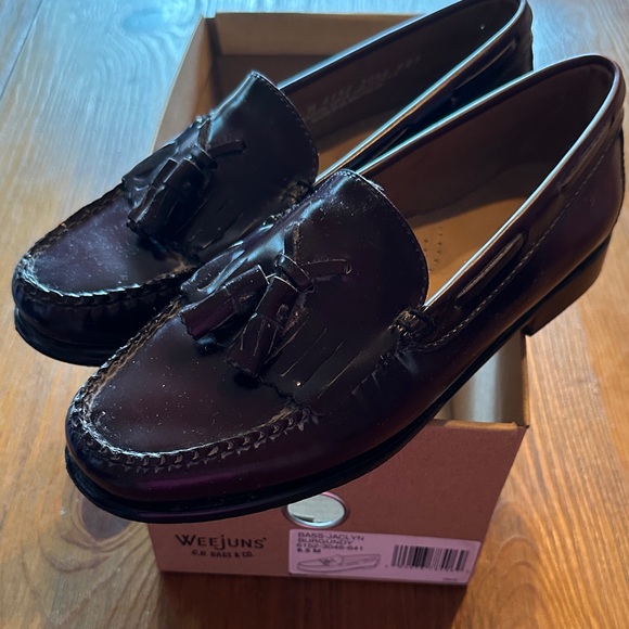Weejuns | Shoes | Weejuns Womens Classic Brown Burgundy Leather Loafers ...